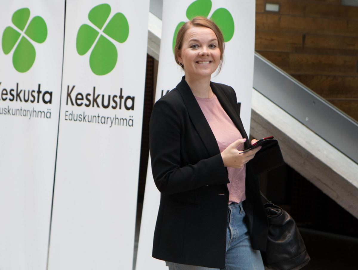 Katri Kulmuni jatkamaan keskustan puheenjohtajana - Suomenmaa.fi