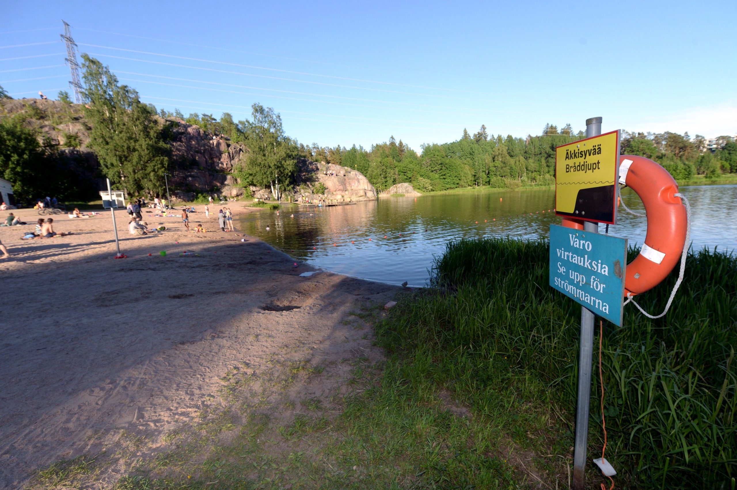 Uimarannalla hukkuneen pikkupojan huoltajalle ehdollista vankeutta ... Uimarannalla hukkuneen pikkupojan huoltajalle ehdollista vankeutta ...