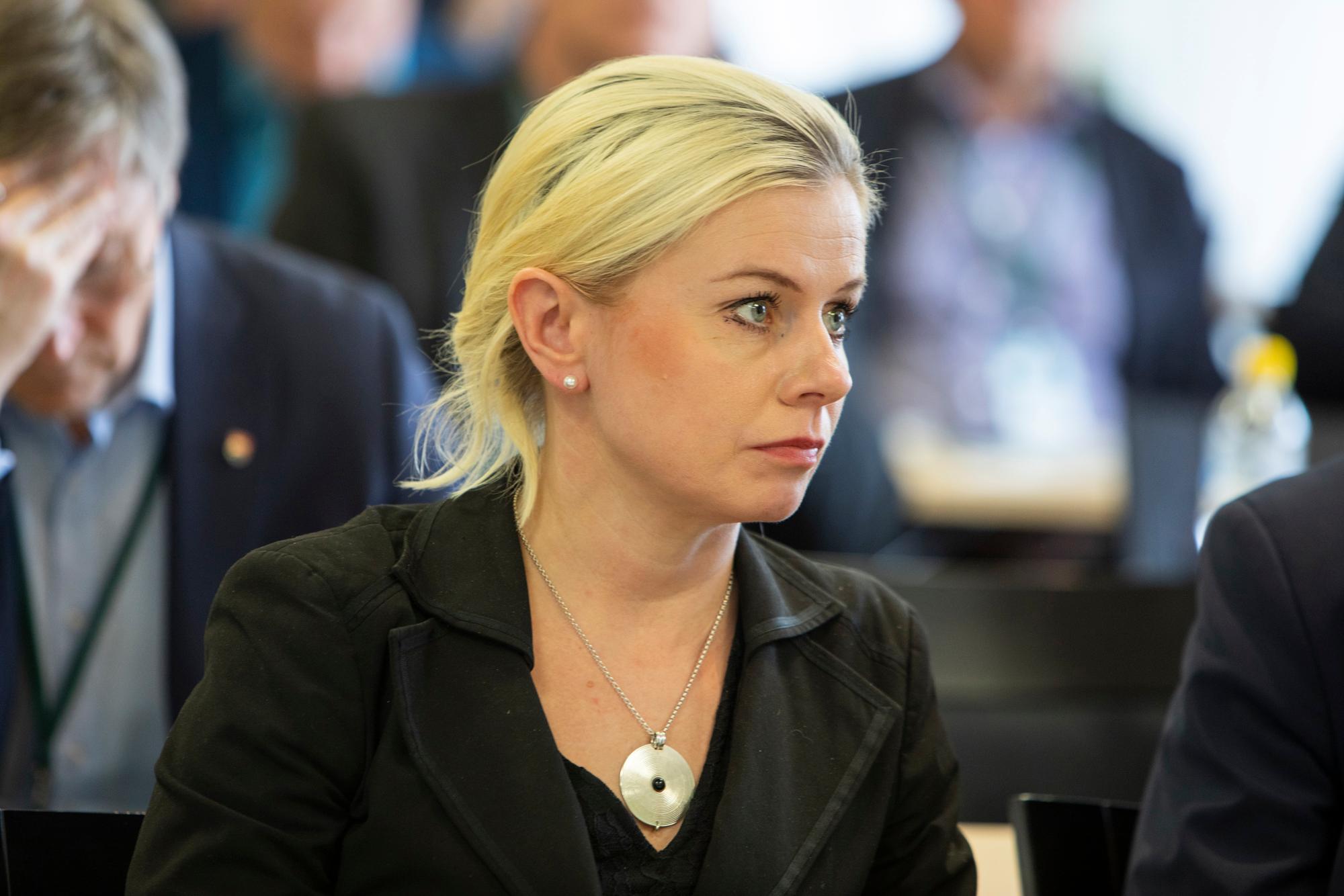 Keskustan Riikka Pakarinen vaatii puolueilta jämerämpää yhteispeliä ...