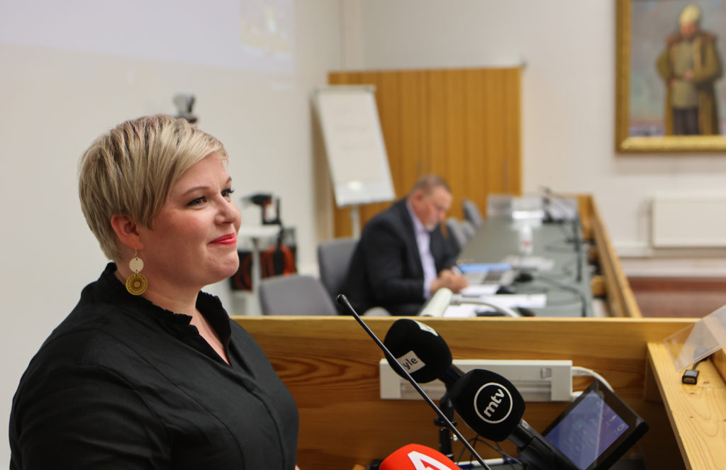 Migri olisi syytä hajottaa - Suomenmaa.fi