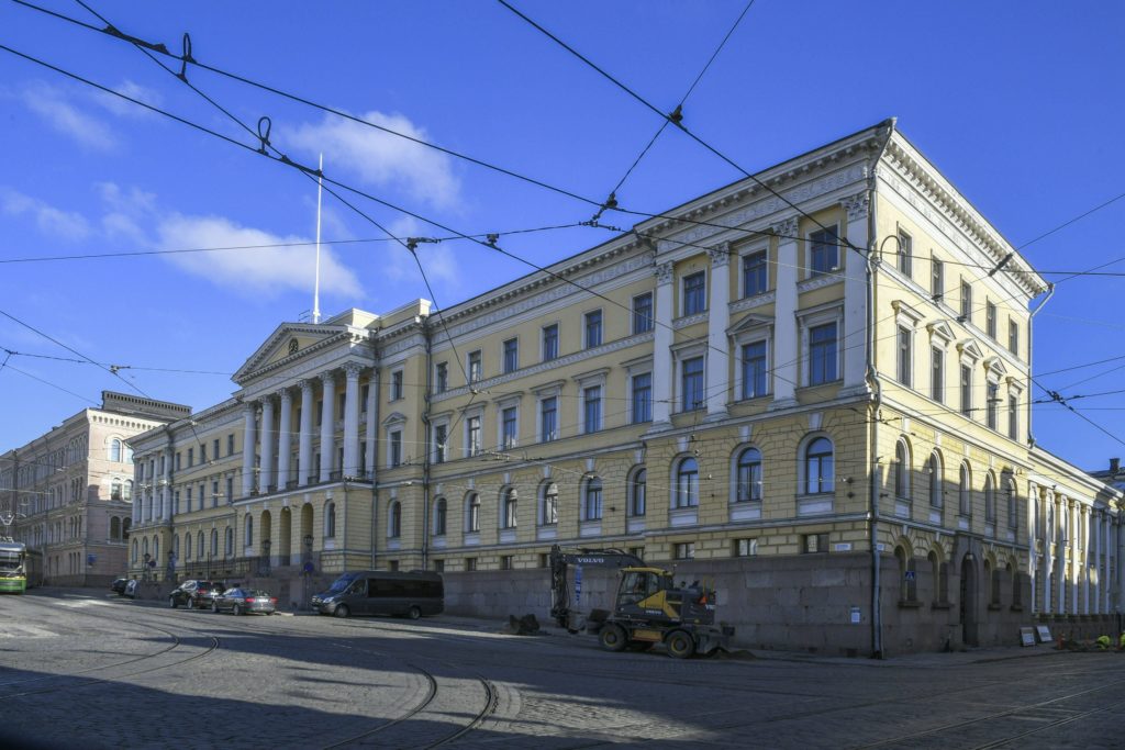 Valtioneuvoston linna ja Säätytalo avautuvat yleisölle päivän ajaksi ...