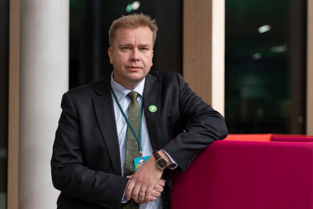Puolustusministeri Kaikkonen: Mikäli kaikki menee kohdalleen ...