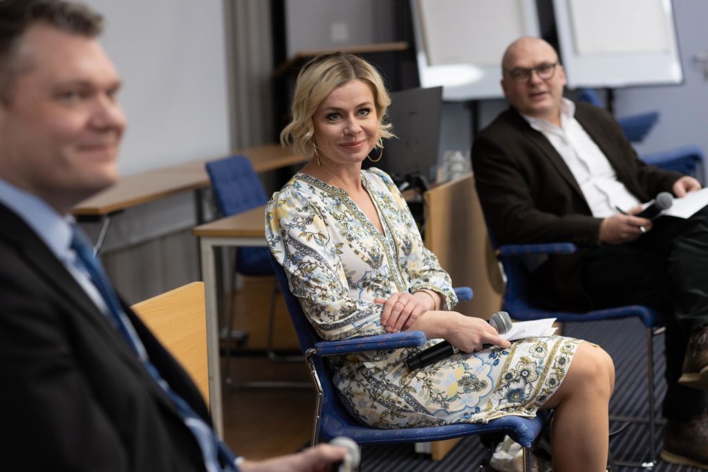Riikka Pakarinen jättää keskustan varapuheenjohtajuuden jo syksyllä ...