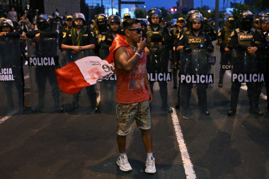 Perussa äänestettiin taas kumoon uusi ehdotus vaalien aikaistamisesta ... Perussa äänestettiin taas kumoon uusi ehdotus vaalien aikaistamisesta ...