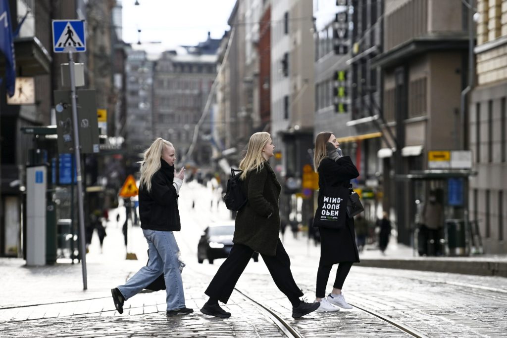 Lama-ajan pääministeri piiskaa suomalaisia uudistuksiin - Suomenmaa.fi