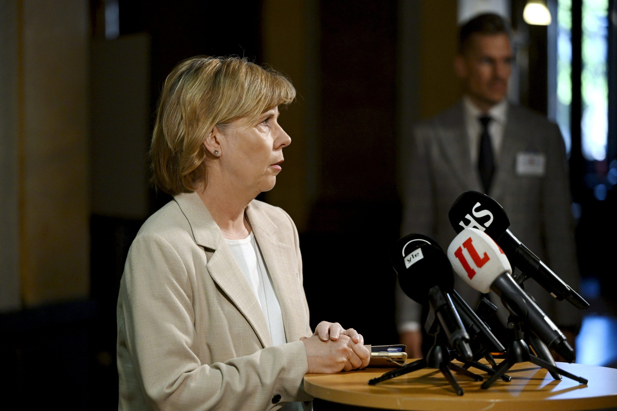 "Rajansa kaikella" – RKP:n Henriksson myöntää, että sopu ...