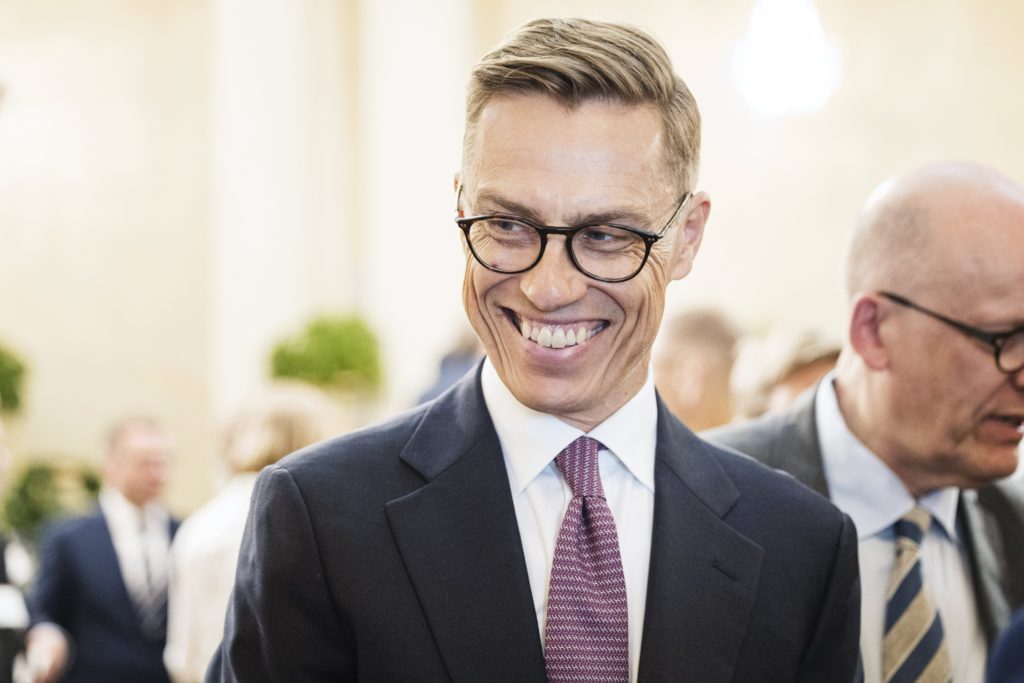 Stubb kertoo luvanneensa harkita vakavasti kokoomuksen ...