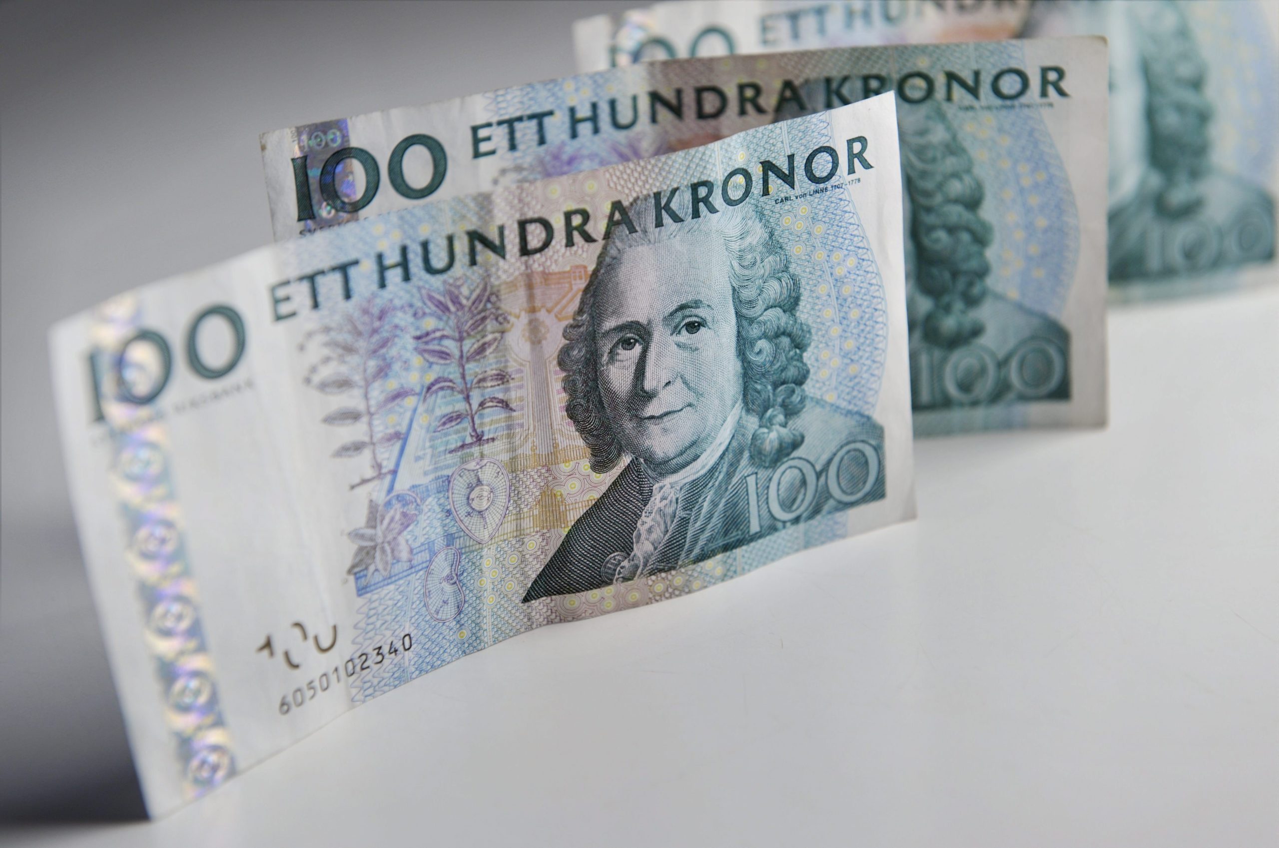 Ruotsin kruunu putosi ennätysalas – Näin monta kruunua saat nyt eurolla ...