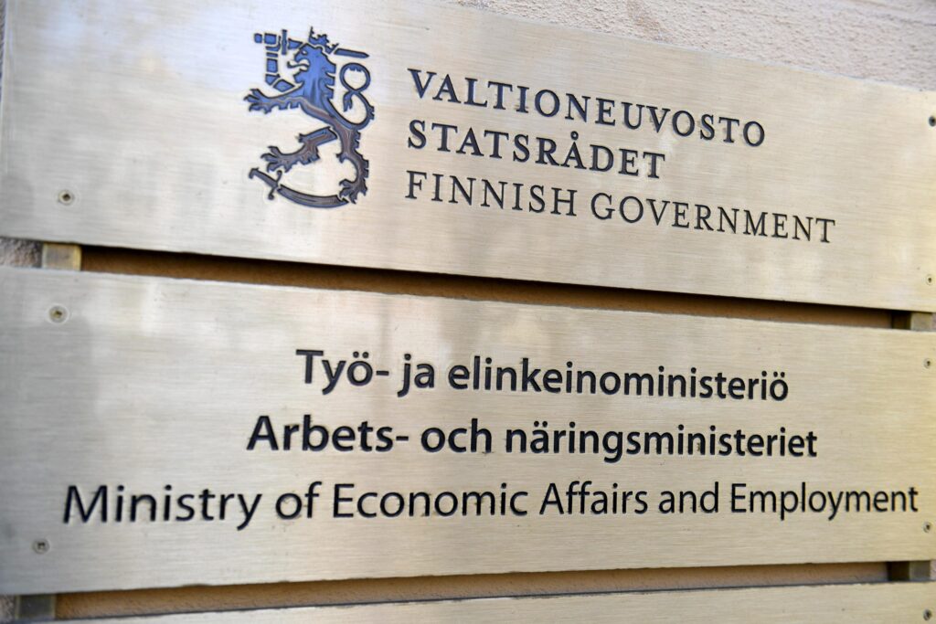 Ukrainan merivoimat harjoittelee Suomen lahjoittamilla Uisko-luokan ...