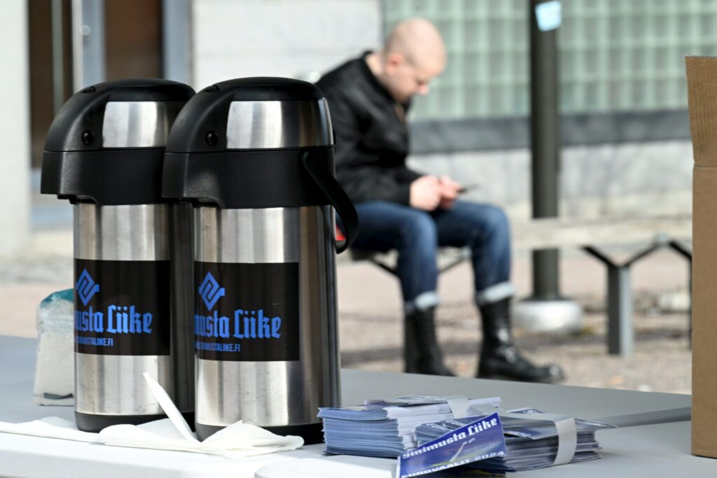 Oikeusministeriö: Sinimusta liike ei pääse mukaan eurovaaleihin ...