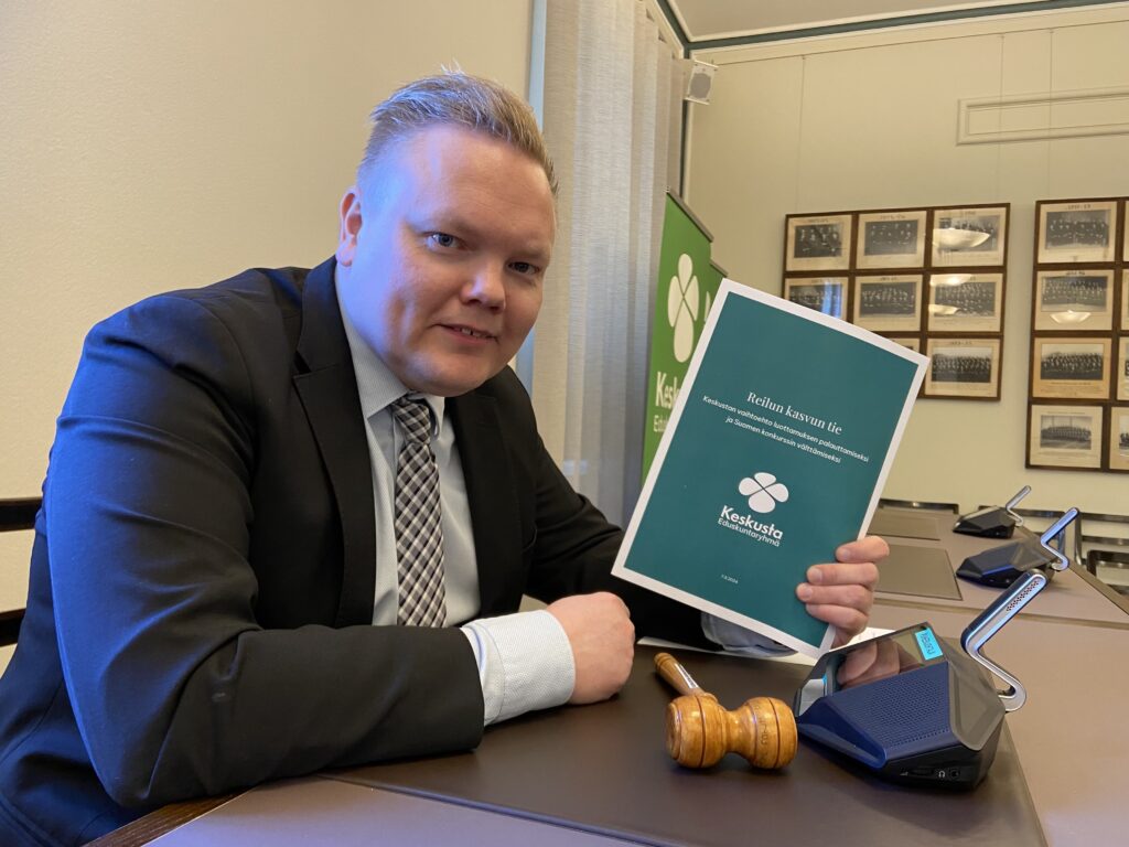 Kurvinen: Kuokka on lyötävä maahan nyt, Suomen talouskasvu pitää ...