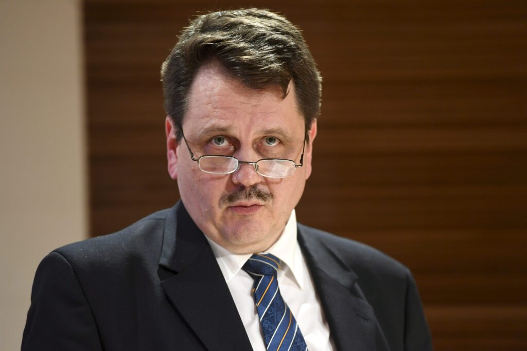 Sisäministeriön kansliapäälliköksi 26 hakijaa – joukossa muun muassa ...