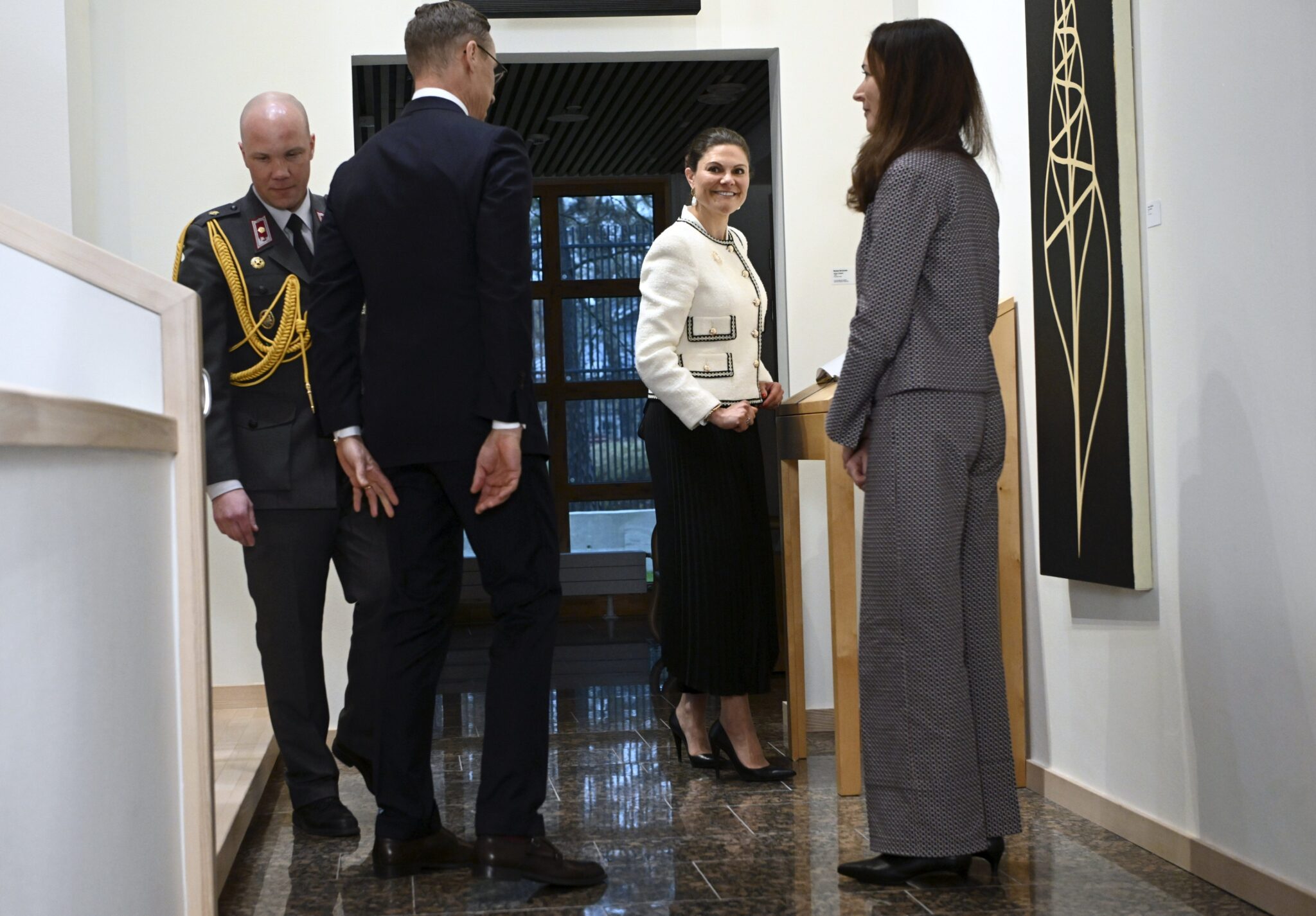 Ruotsin kruununprinsessa Victoria aloitti Suomen vierailunsa – Tapasi ...