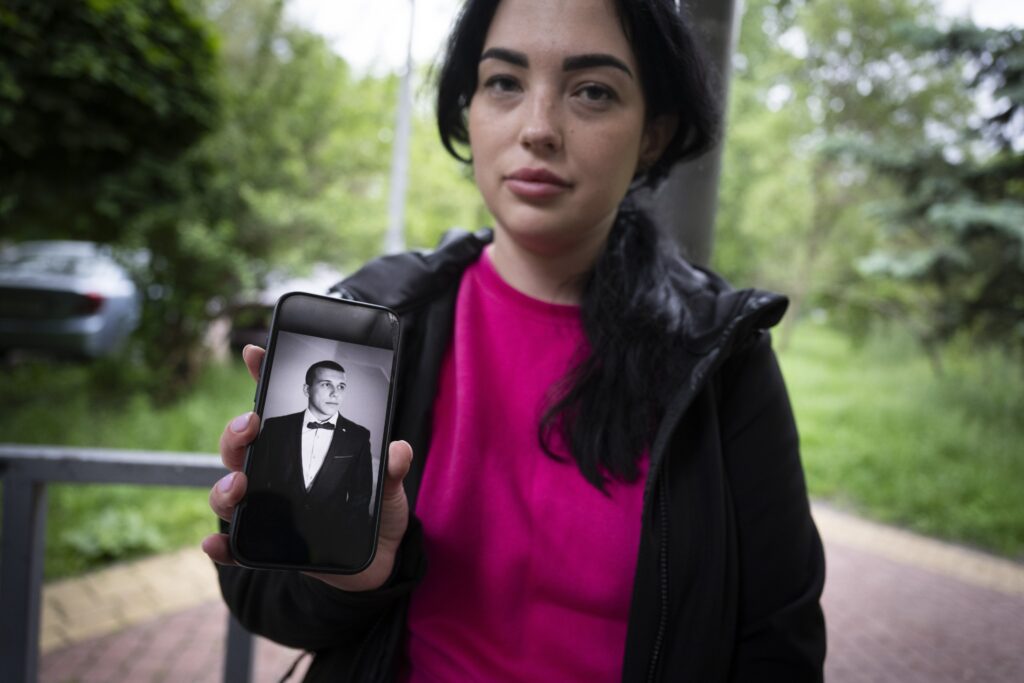 Tuhat sotavankia vapautettiin, mutta Olhan rakas ei ollut joukossa ...