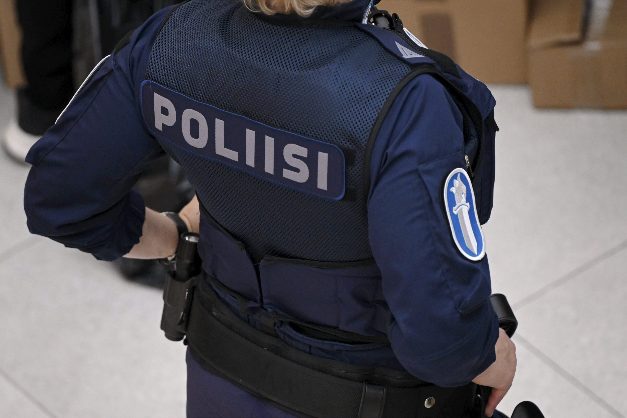 Poliiseilta kovaa puhetta: "Jos haluat rauhaa, valmistaudu sotaan ...
