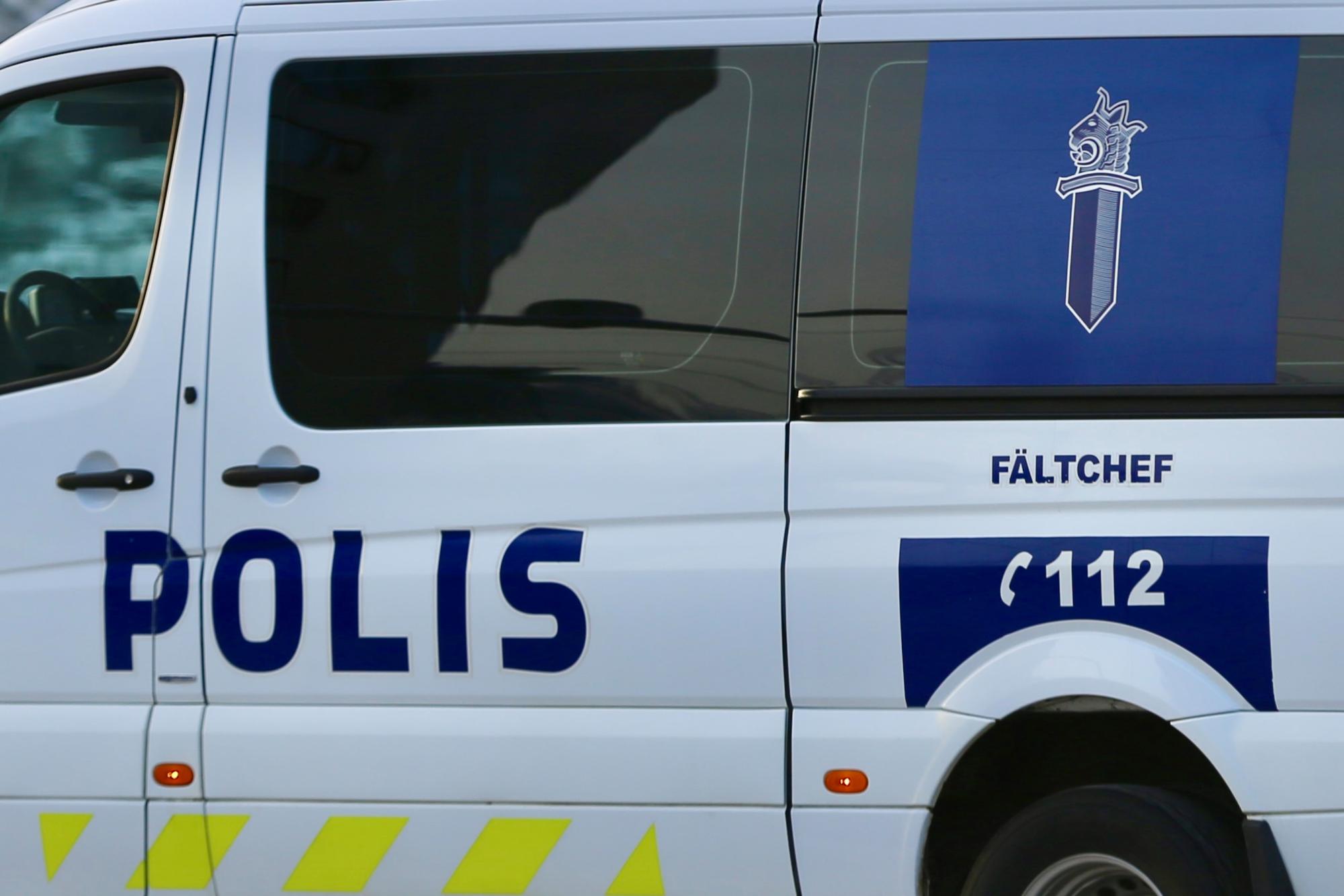 Linja-auto törmäsi kahteen lapseen suojatiellä Turussa – lapset ...
