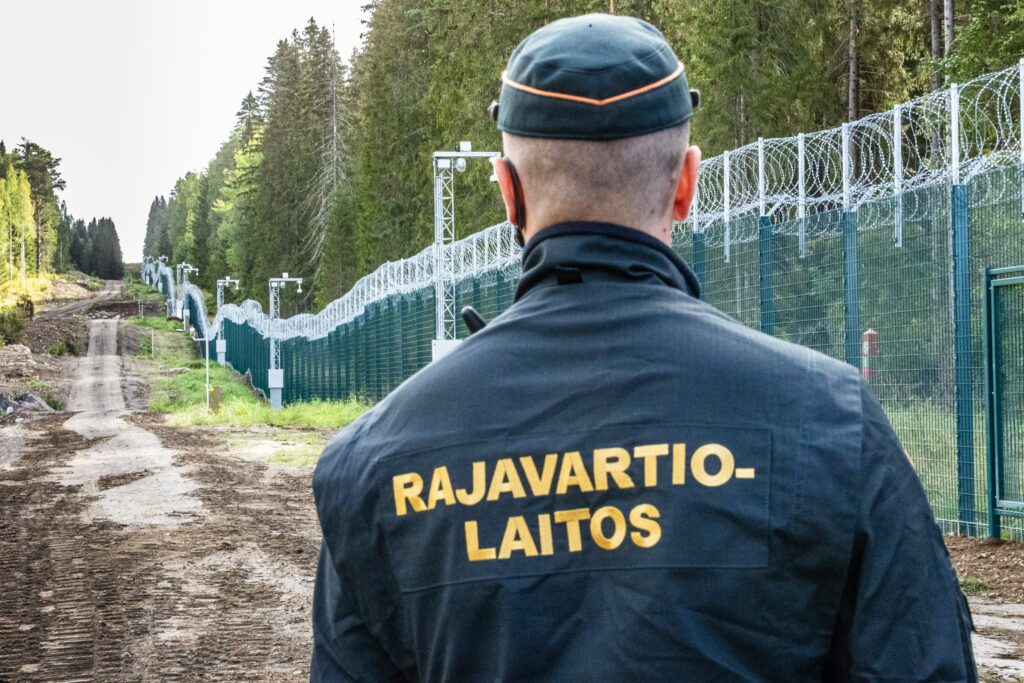 STT:n toiminta jatkuu, mutta muutosneuvottelut alkavat – Onko puolueilla tahtoa pelastaa STT ...