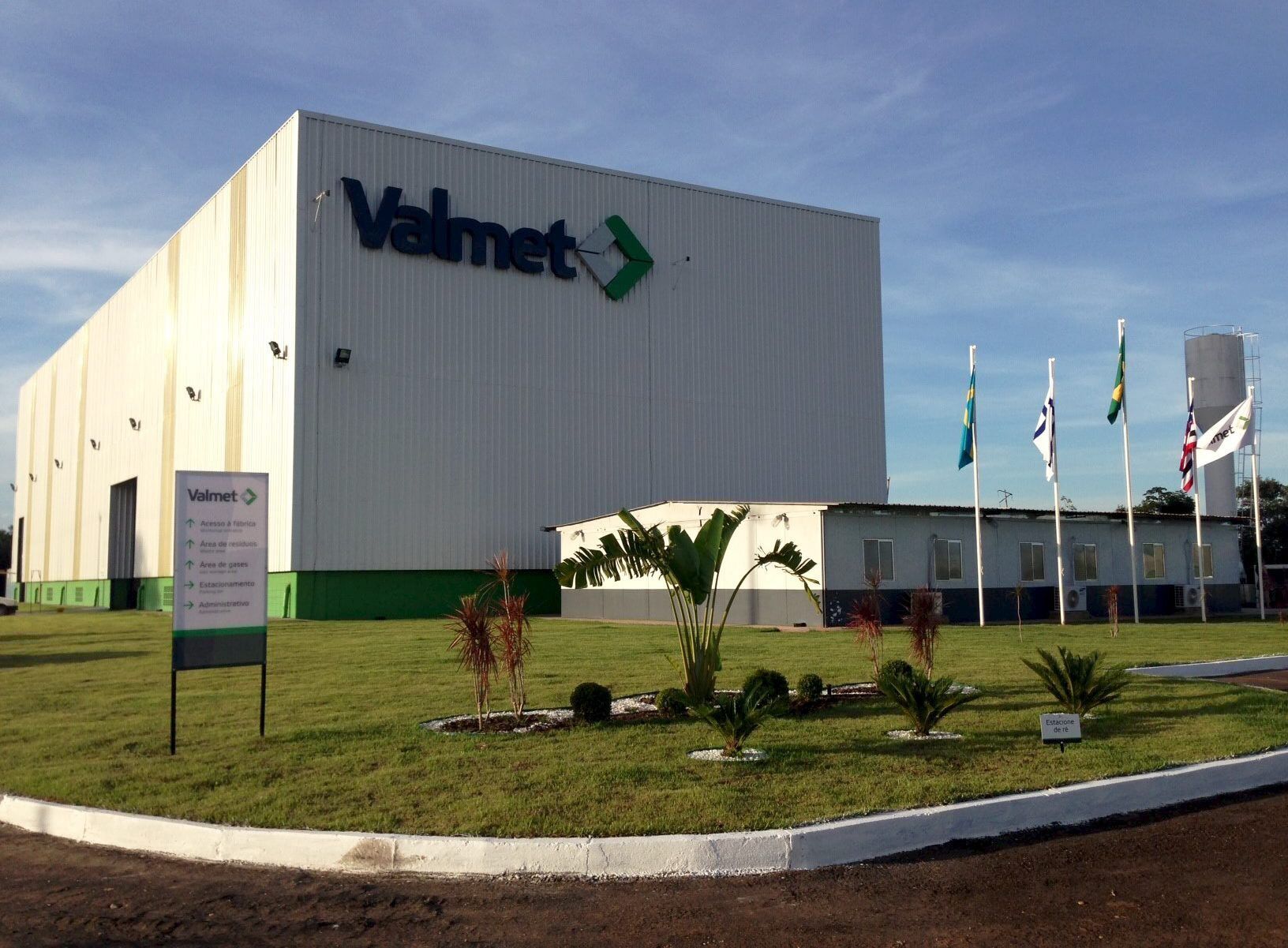 Valmet lomauttaa Suomessa 2 400 työntekijää - Suomenmaa.fi