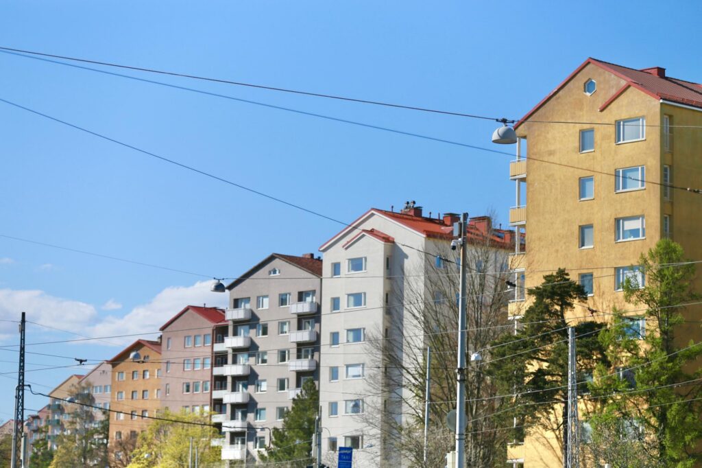 Kahden miljonan euron liukastuminen säikäytti taloyhtiöt – Asiantuntija ...