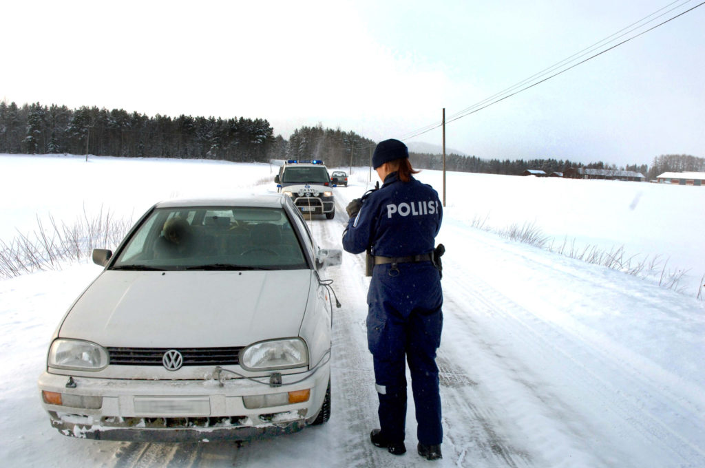 Tieliikennelaki lausunnolle – rikesakosta luovuttaisiin, keltainen ...