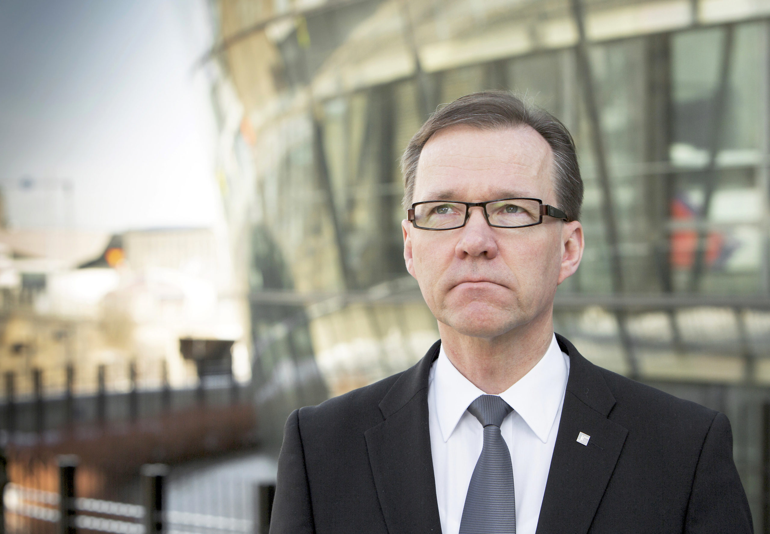 Timo Korhonen: Sähkökatkot saatava kuriin - puolustusvoimien kalusto ...