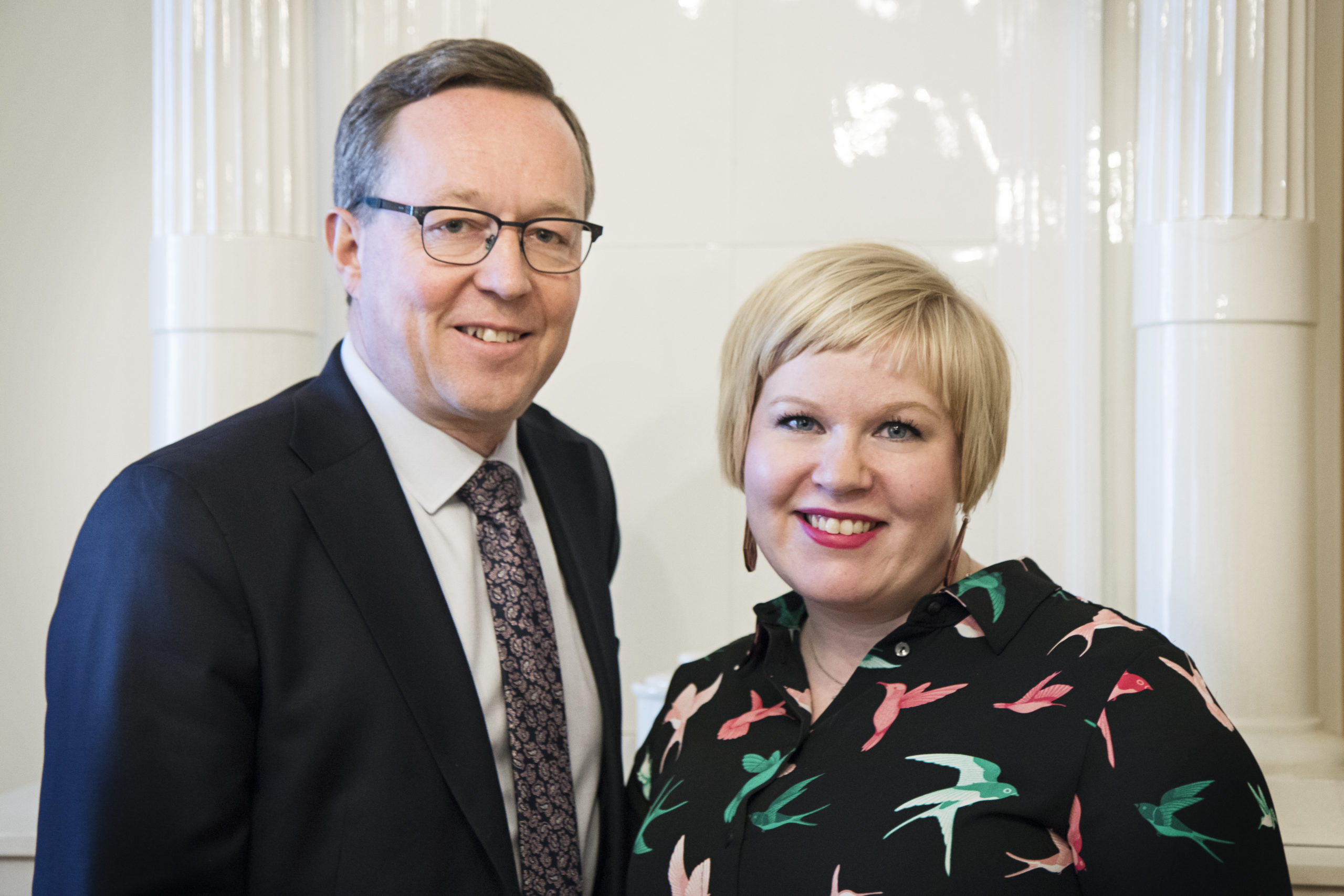 Keskustaministerit Saarikko Ja Lintil Esitt v t Ty paikoille 