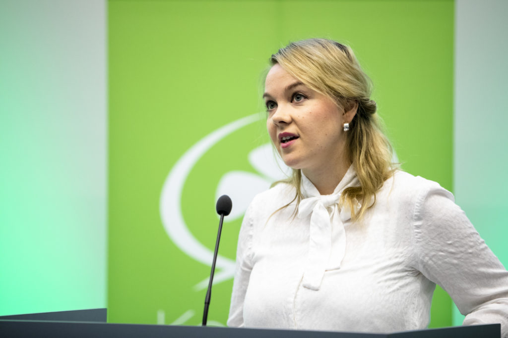 Katri Kulmuni edustaa Suomea Arktisen komitean kokouksessa Kiirunassa ...