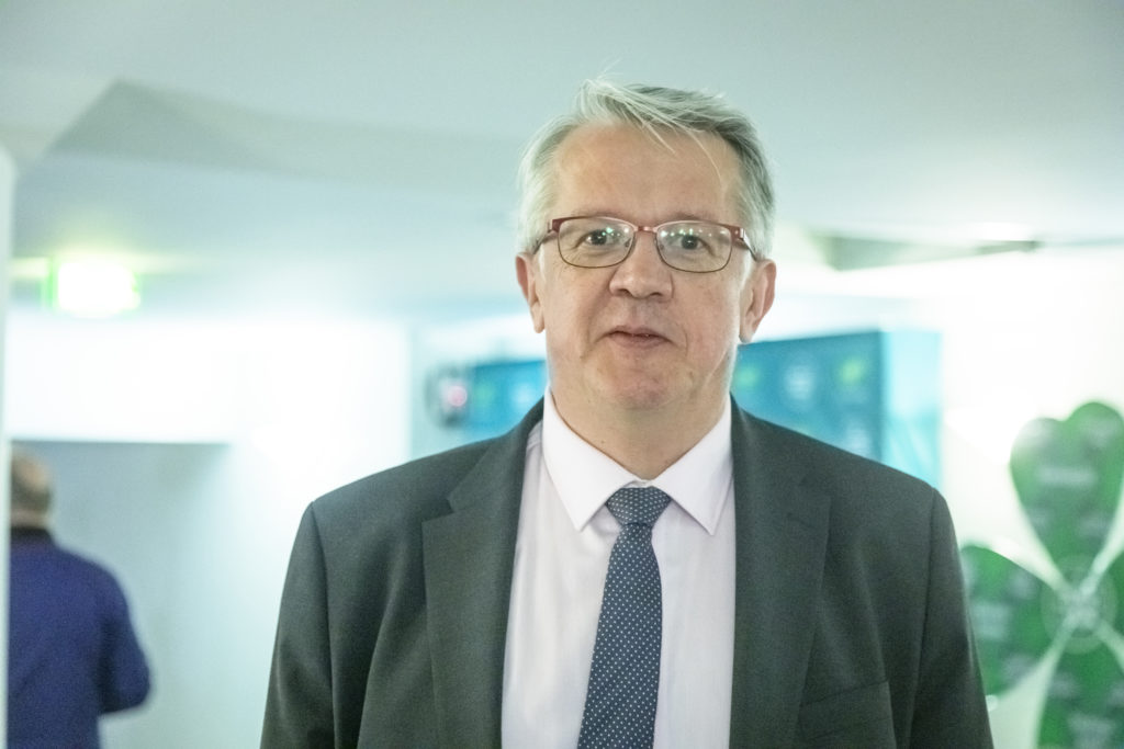 Yllätysratkaisu: Ex-ministeri Rehula eroaa Pukkilan kunnanjohtajan ...