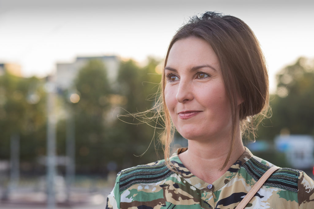 Keskustan Eeva Kalli: Perhevapaauudistusta kiirehdittävä ...