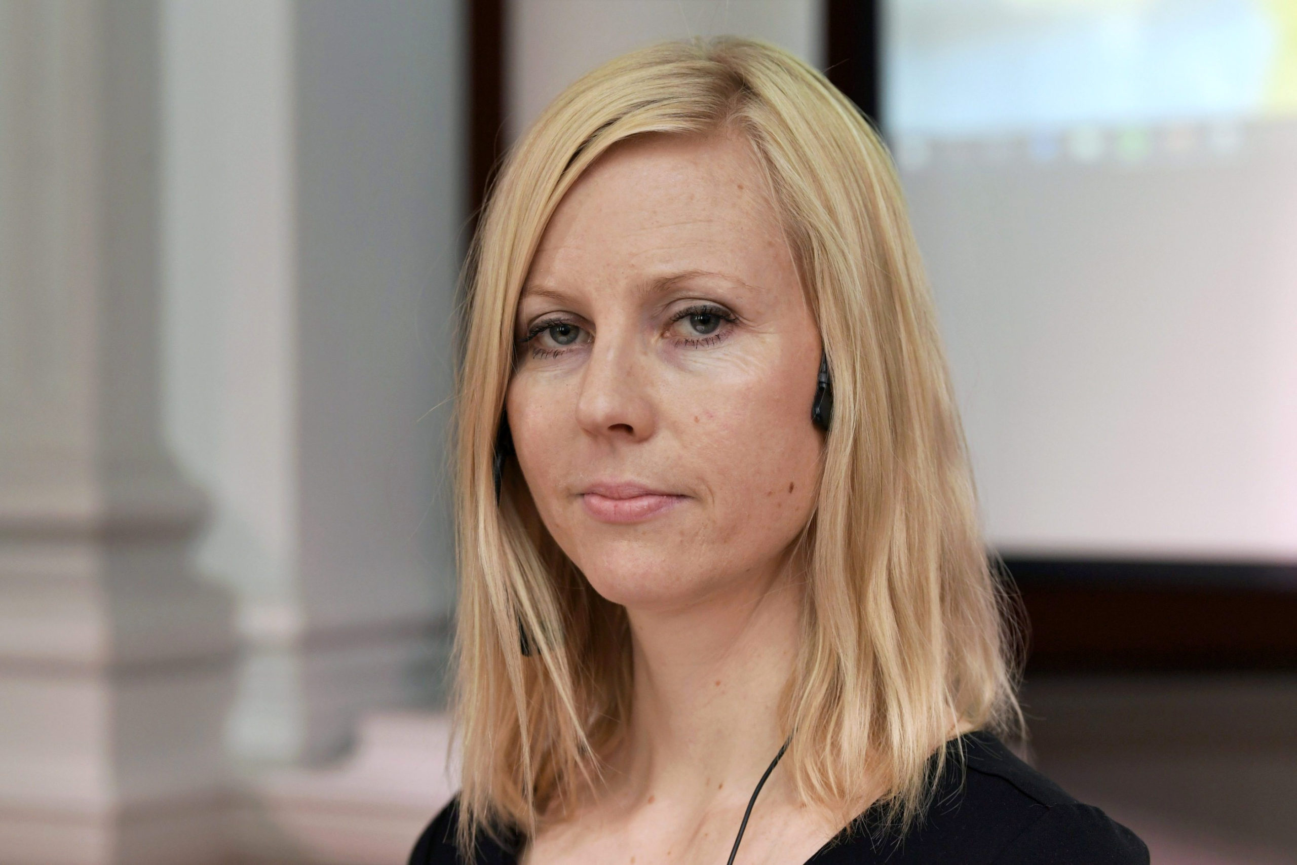 Vakavan häirinnän kohteeksi joutunut kirjailija Jessikka Aro valittaa ...